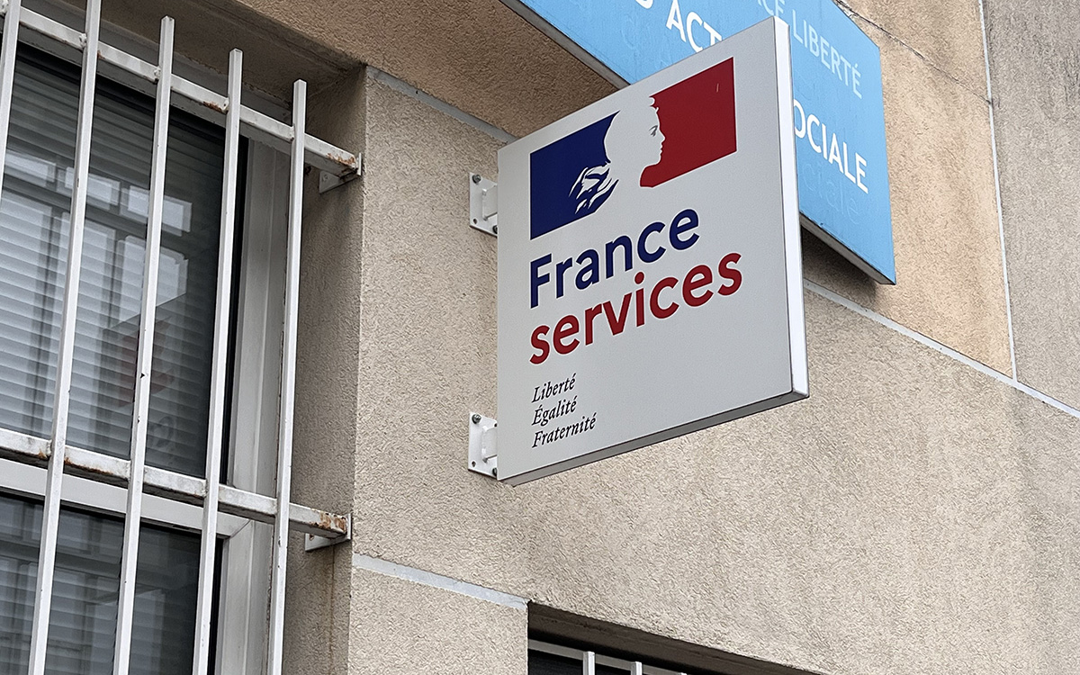 France services : un premier bilan positif selon la Cour des comptes ...
